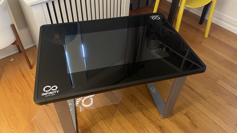 Trên tay Infinity Game Table: Bàn chơi game gia đình cực độc đáo