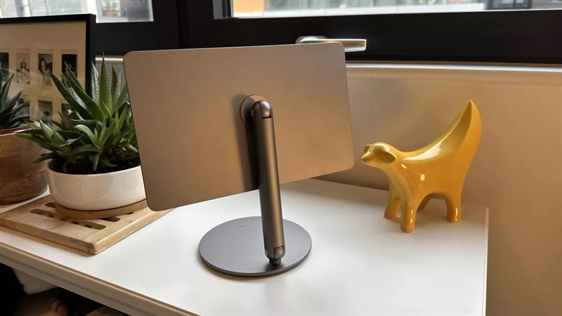 Trên tay Benks Infinity Pro Stand: Thiết kế cao cấp và linh hoạt