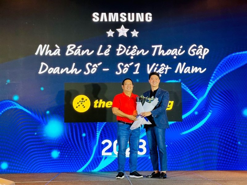 Thế Giới Di Động là nhà bán lẻ điện thoại gập Samsung số 1 Việt Nam