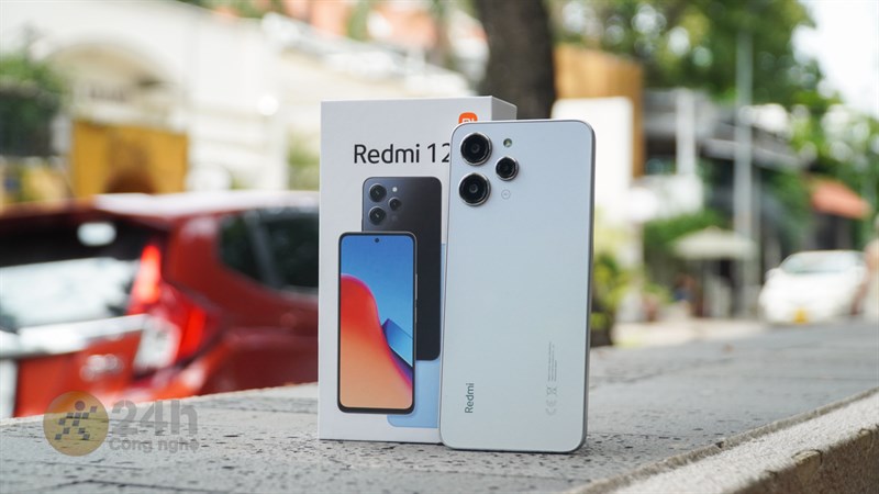 Trên tay Redmi 12: Thiết kế bắt mắt, chip Helio G88, pin 5.000 mAh