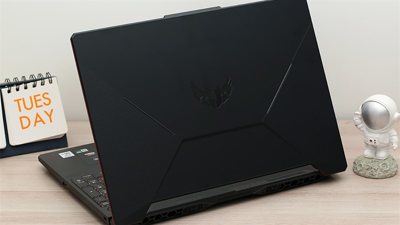 Laptop gaming chỉ từ 14.99 triệu, mùa tựu trường còn giảm thêm 500k