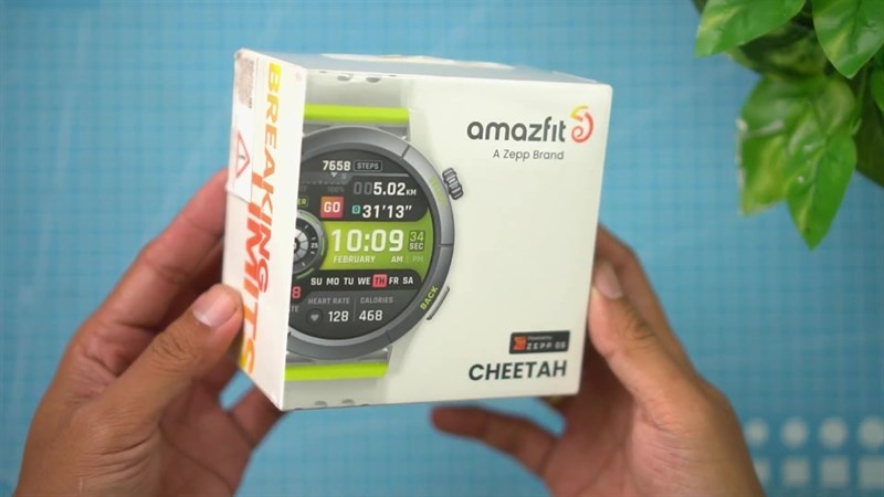 Trên tay Amazfit Cheetah Round: Thiết kế thể thao, tính năng tiện dụng