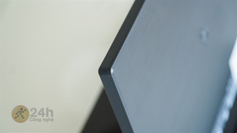 Trên tay ASUS ZenScreen MB166C: Màn hình di động tiện dụng, có USB-C