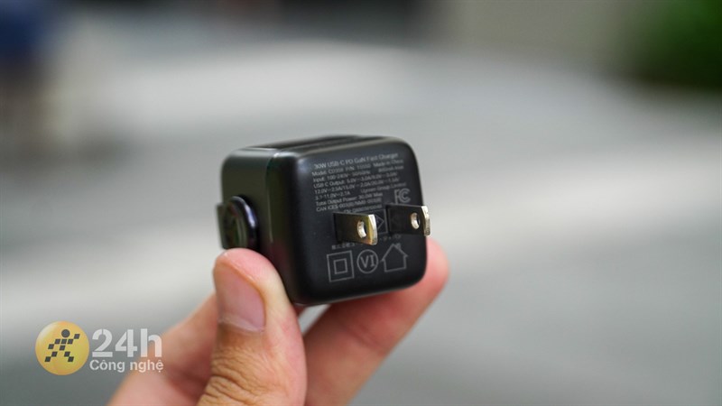 Trên tay Ugreen Nexode RG 30 W: Thiết kế độc đáo, hỗ trợ công nghệ GaN