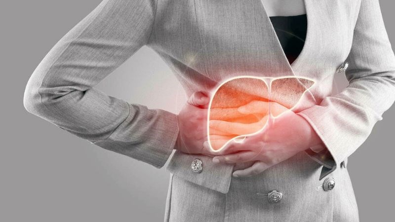 Đau hạ sườn phải là gì? Nguyên nhân, dấu hiệu và cách điều trị