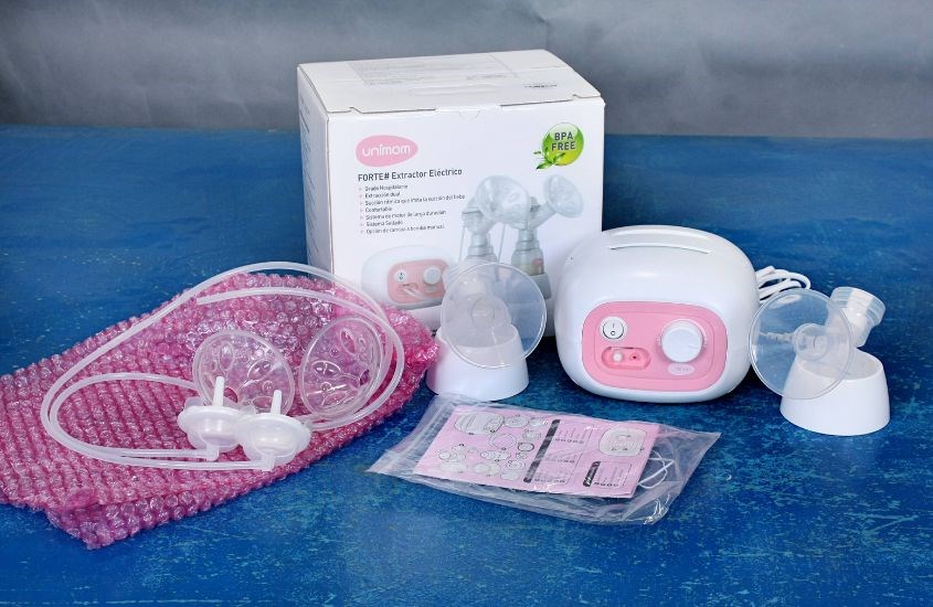 Nên chọn máy hút sữa Rozabi hay Unimom? Loại nào phù hợp cho mẹ và bé?
