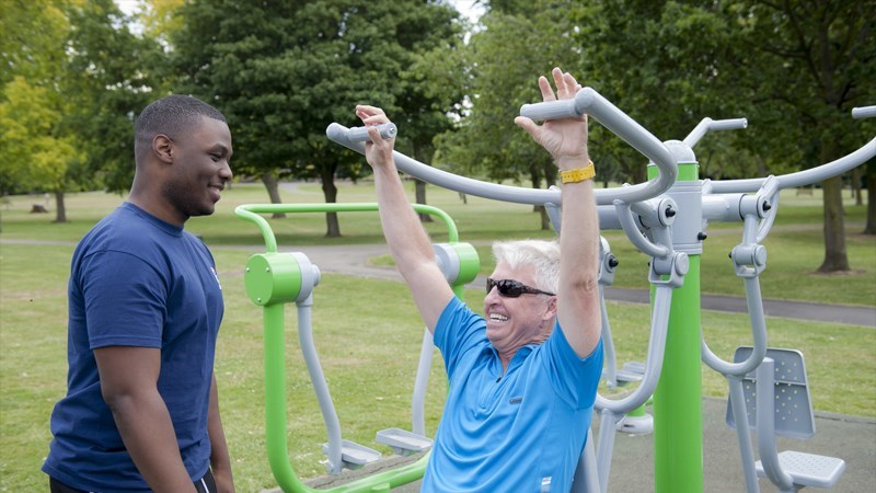 Bánh rán bao nhiêu calo? Cách để ăn bánh rán không lo tăng cân