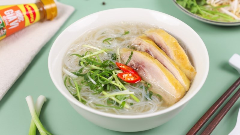 Miến bao nhiêu calo? Ăn miến có béo không? Cách ăn miến giảm cân