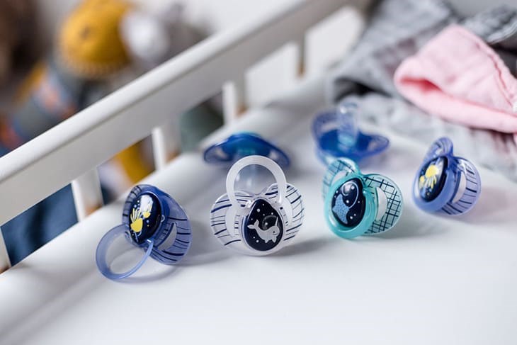 Top 13 best and safest pacifiers for babies