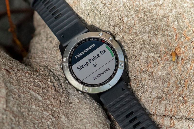 What is the Pulse Ox feature on Garmin smartwatches? How to enable and ...