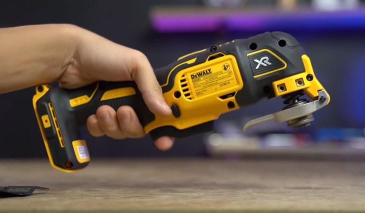 Máy cắt rung là gì? Ưu điểm và ứng dụng của máy cắt rung đa năng