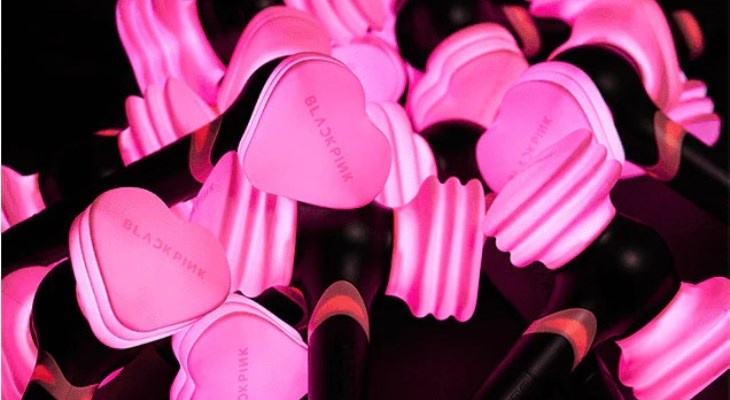 12 essential items to bring when going to the BLACKPINK Concert in Hanoi