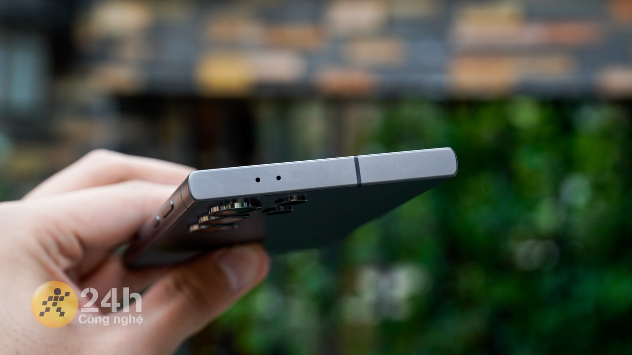 Mở hộp và trên tay Galaxy S24 Ultra: Siêu phẩm quyền năng 2024