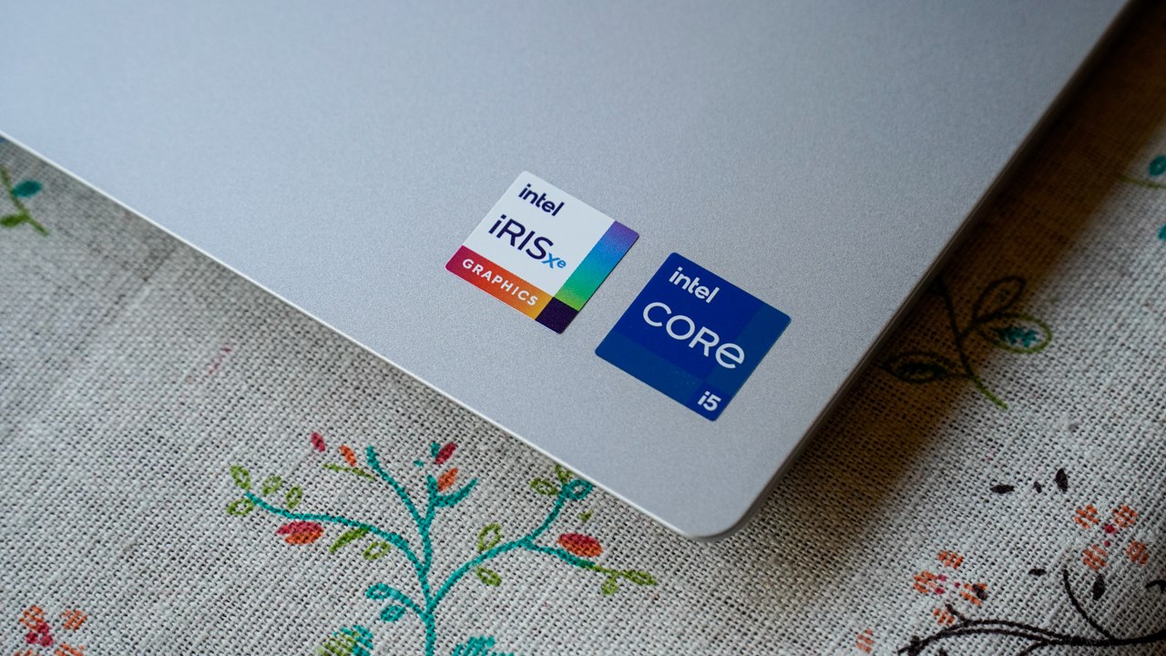 Đánh giá Itel Spirit 2: Giá dễ tiếp cận, chip Intel Core i5 Gen 11th