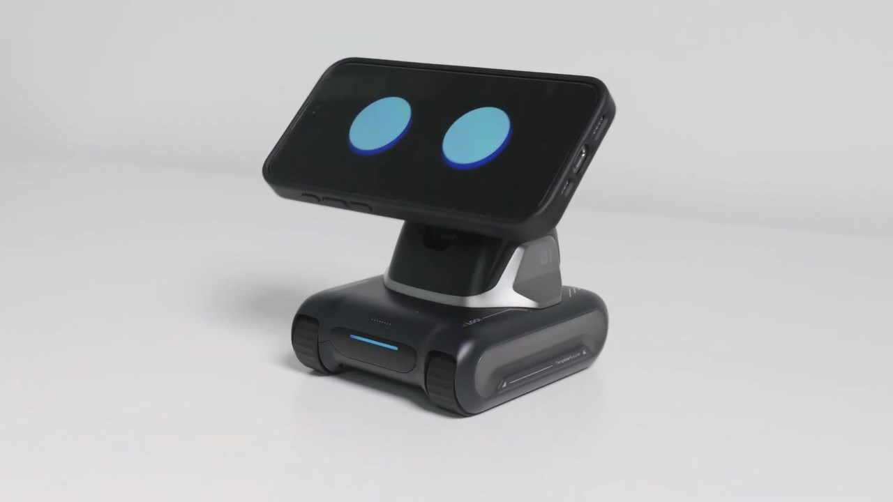 Trên tay LOOI Robot: Biến smartphone của bạn trở nên 'sống động' hơn