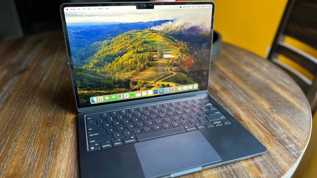 Đánh giá MacBook Air M3 13 inch: Chiếc máy tính di động hoàn hảo