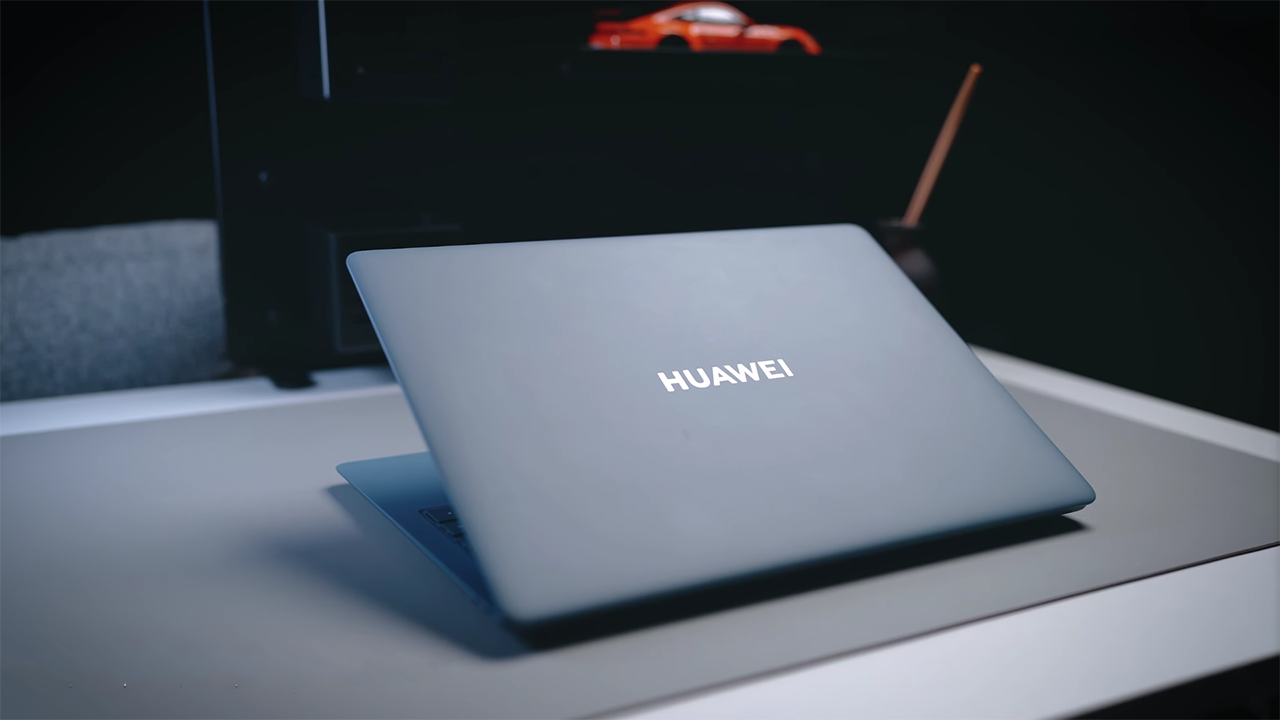 Trên tay Huawei MateBook X Pro 2024: Thiết kế siêu nhẹ, cấu hình mạnh