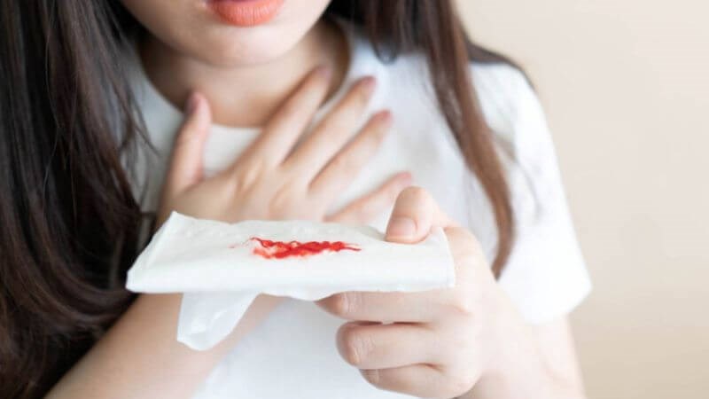 Hen tim là gì? Nguyên nhân, triệu chứng và cách điều trị