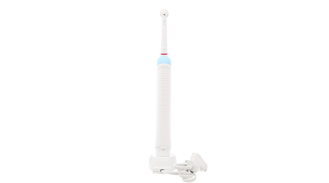 Bàn chải điện Oral-B Pro 500 CrossAction D16.513 giảm giá 50% - 08/2024 ...
