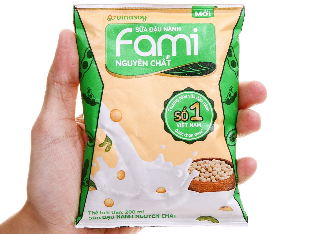 Sữa đậu nguyên chất Fami 200ml giá tốt tại Bách hoá XANH