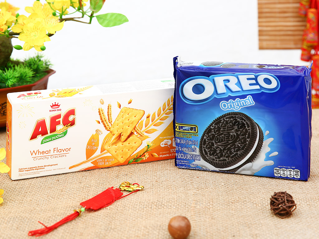 Bộ quà Tết Kinh Đô Lộc III đỏ hộp 752.4g tại Bách hóa XANH