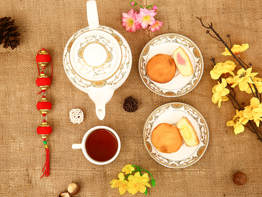 Bánh bông lan tròn bơ sữa dâu Solite 324g tại Bách hóa XANH