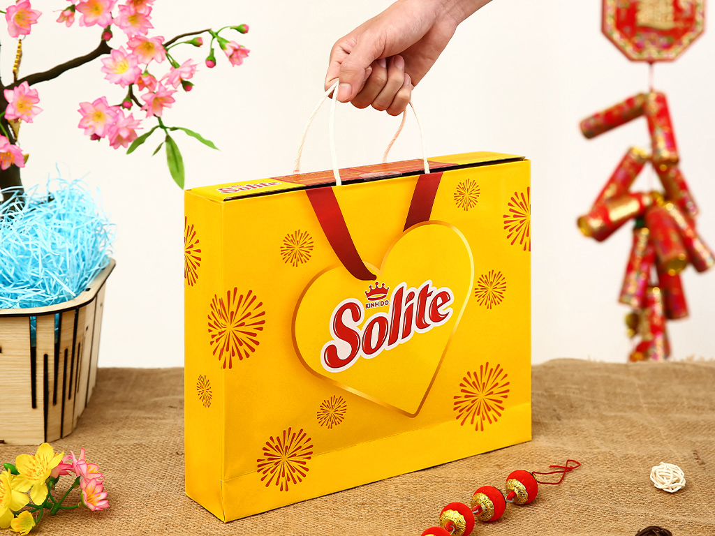 Bánh bông lan tròn bơ sữa dâu Solite 324g tại Bách hóa XANH