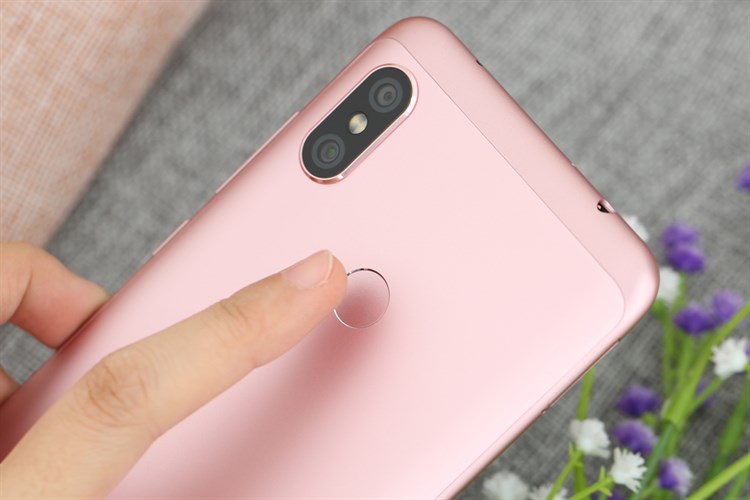 Xiaomi Redmi Note 6 Pro 64GB - 4 camera trí tuệ nhân tạo A.I