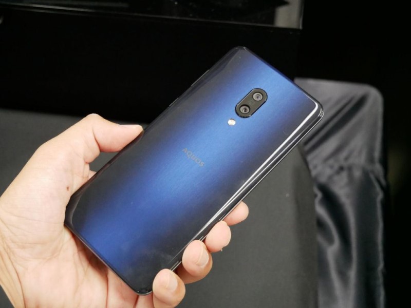 Sharp AQUOS Zero 2 | Giá bán, chính hãng, cấu hình, đánh giá