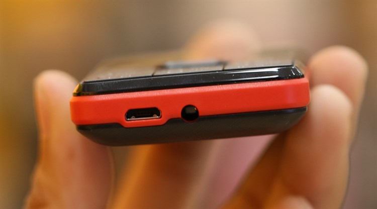 Điện Thoại Itel it2180, nghe gọi liên tục 18h | Thegioididong.com