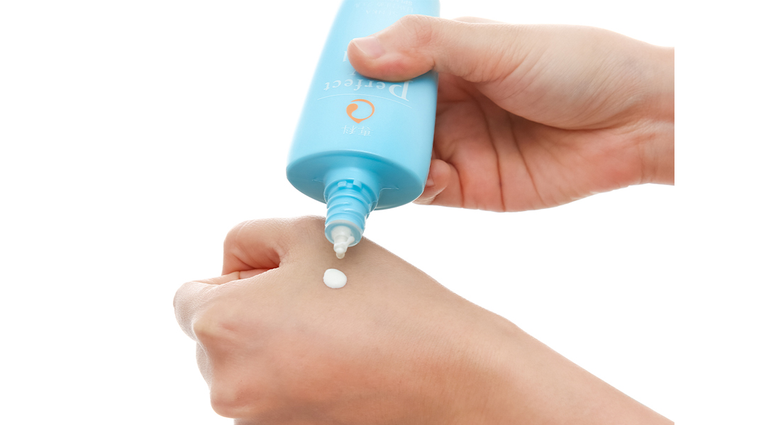 Gel chống nắng Senka Perfect UV Gel SPF 50/PA++++ nâng tone, bảo vệ da ...