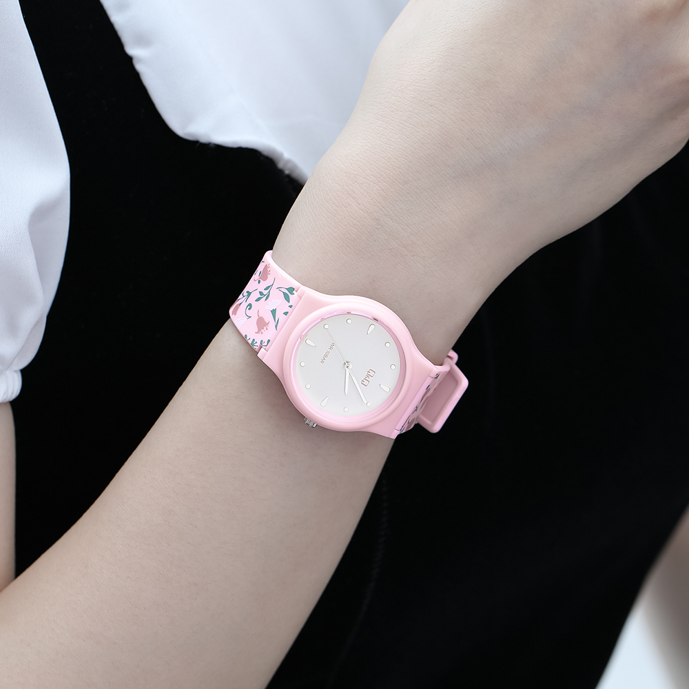 Đồng hồ Q&Q 34 mm Nữ V06A-007VY giá rẻ, chính hãng