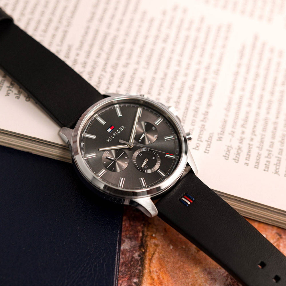 Đồng hồ Tommy Hilfiger 1710495 chính hãng, giá rẻ, mẫu mã đẹp