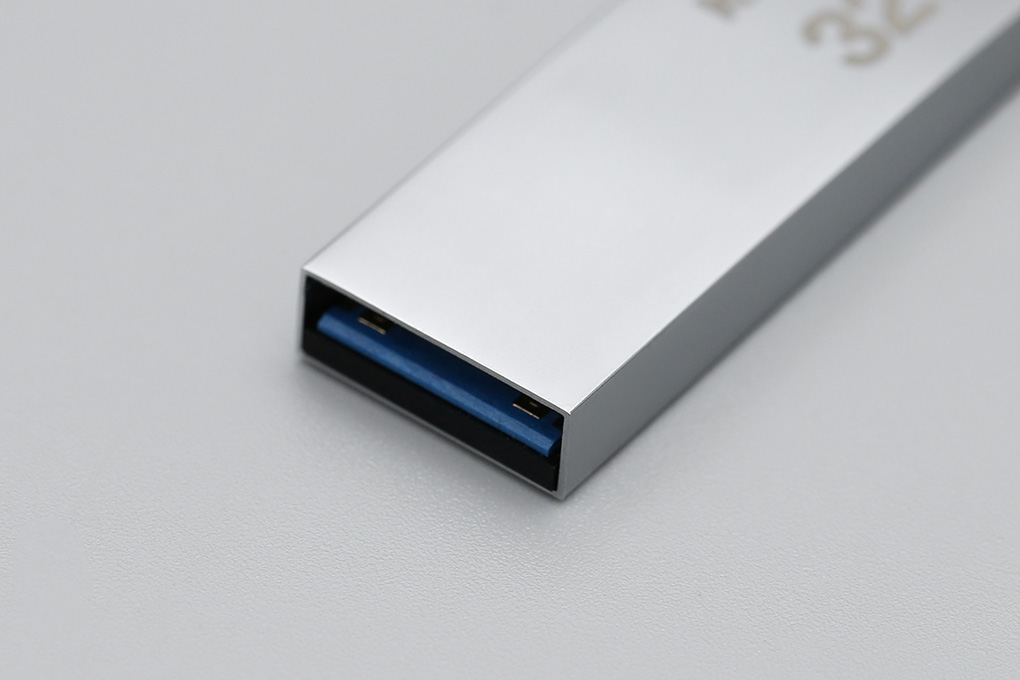 USB 3.2 32GB Kioxia U366 - Bạc