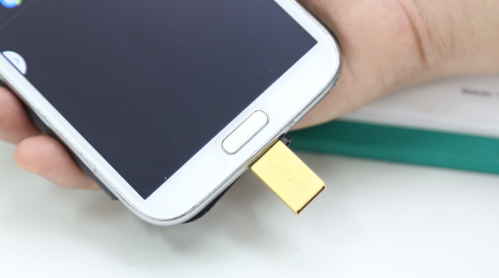 So sánh chi tiết USB USB Transcend 530 2GB orange với USB OTG 2.0 16 GB ...