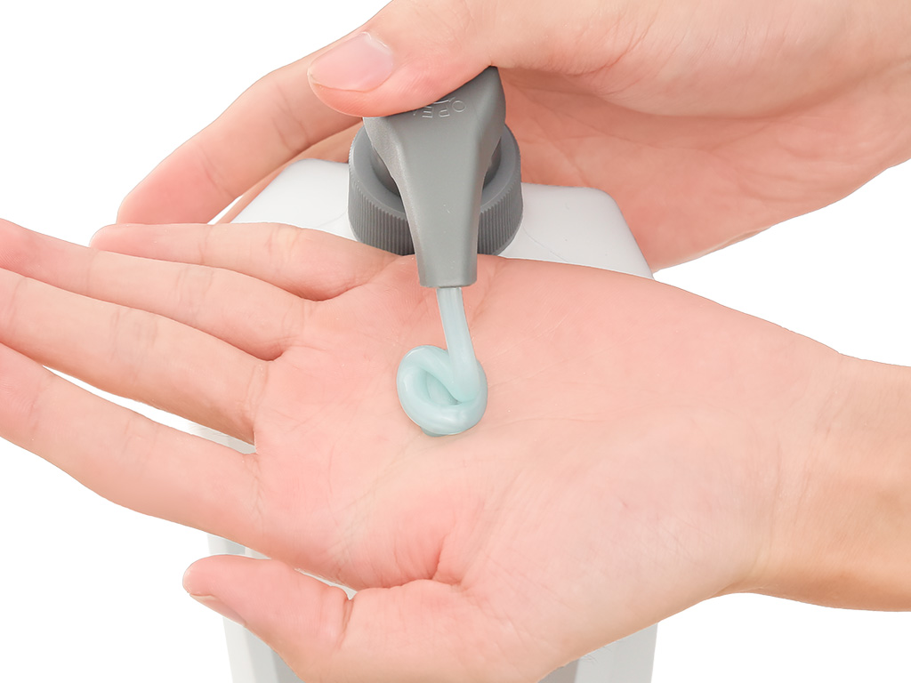 Tắm gội 2in1 Romano Genz Forest Cedar 610g tại Bách hóa XANH