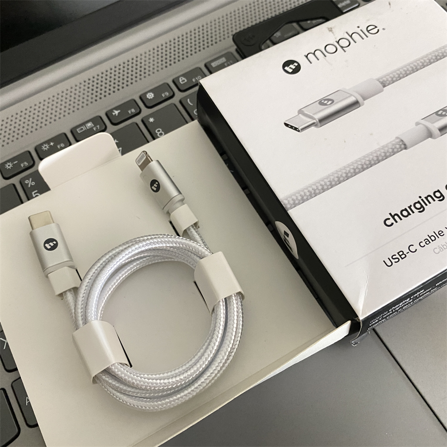 Cáp Type C - Lightning MFI 1m Mophie - giá rẻ, chính hãng 100%