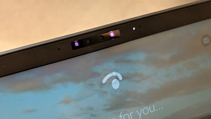 Camera IR trên laptop là gì? - Thegioididong.com