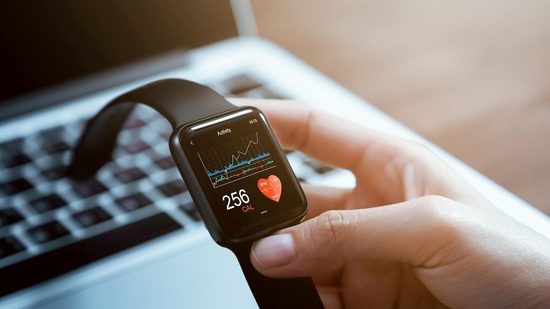 Có nên tặng Smartwatch làm quà tết? Ý nghĩa của việc tặng đồng hồ ...