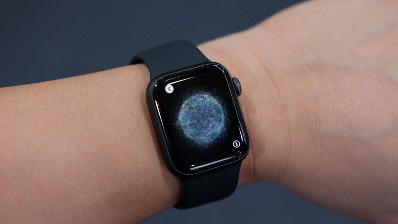 Có nên tặng Smartwatch làm quà tết? Ý nghĩa của việc tặng đồng hồ ...